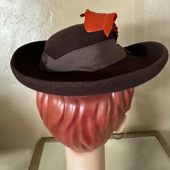 GLENOVER | Accessories | Delightful 94s Brown Felt Tilt Fedora With ...